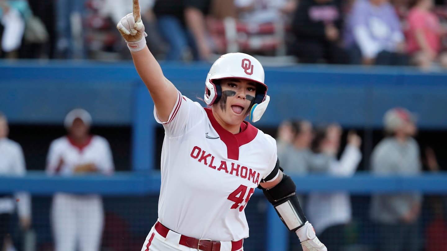 Oklahoma's Haley Lee Lands Big 12 Award - Sports Illustrated Oklahoma ...