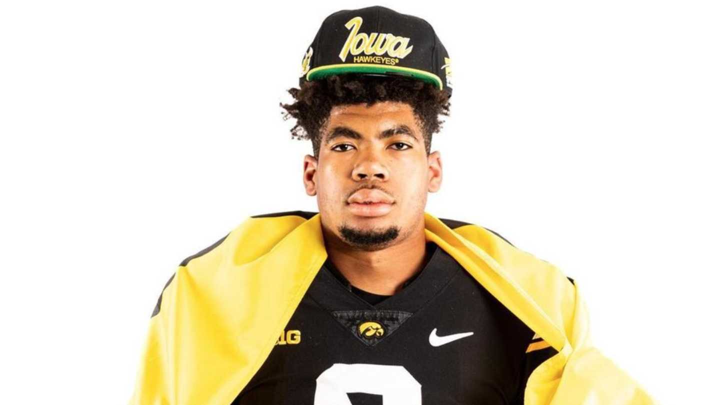 Chima Chineke Sees Potential Fit at Iowa - Sports Illustrated Iowa ...