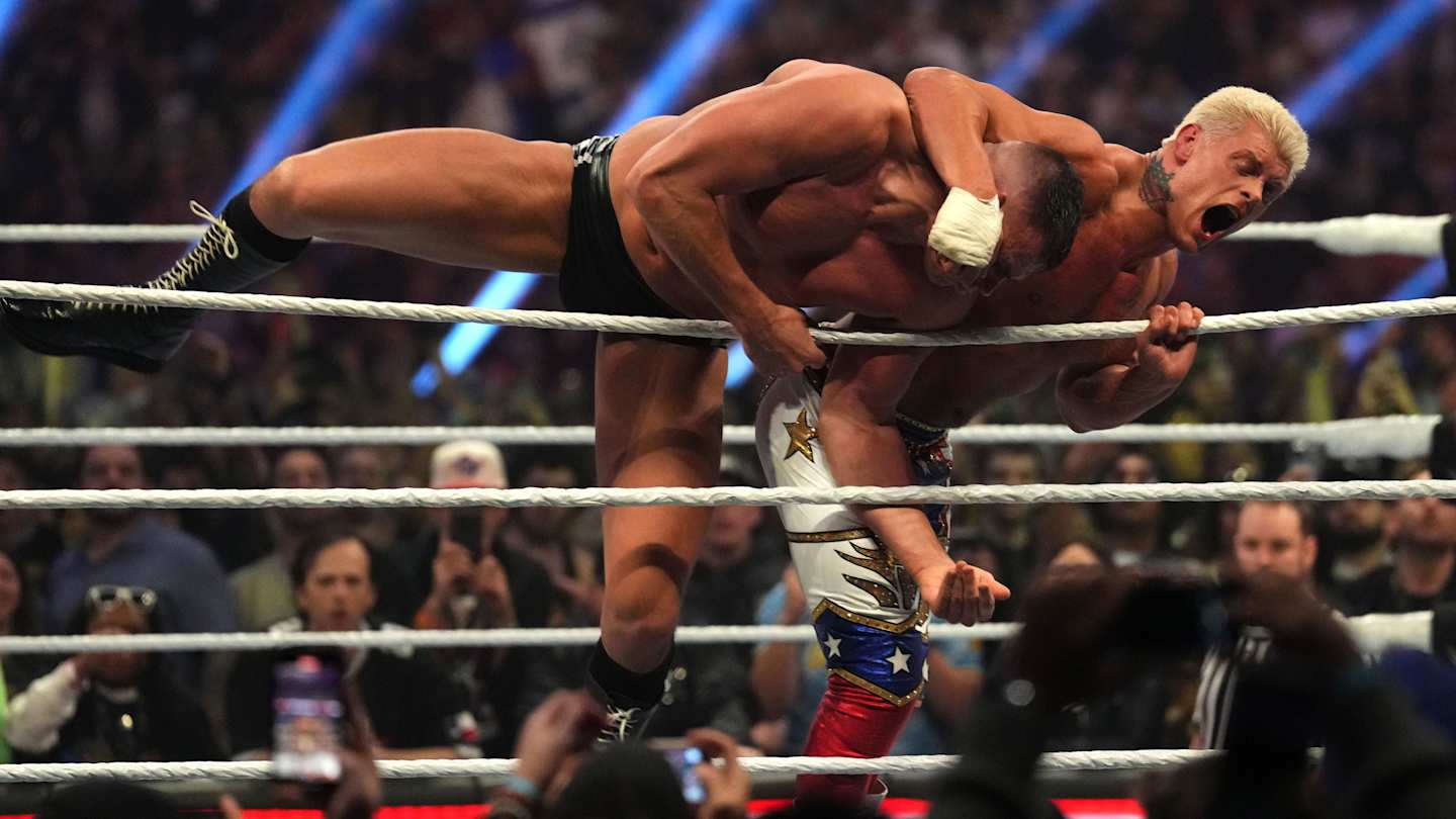 WWE, UFC Owner Endeavor Agree to $21 Billion Merger - Sports Illustrated
