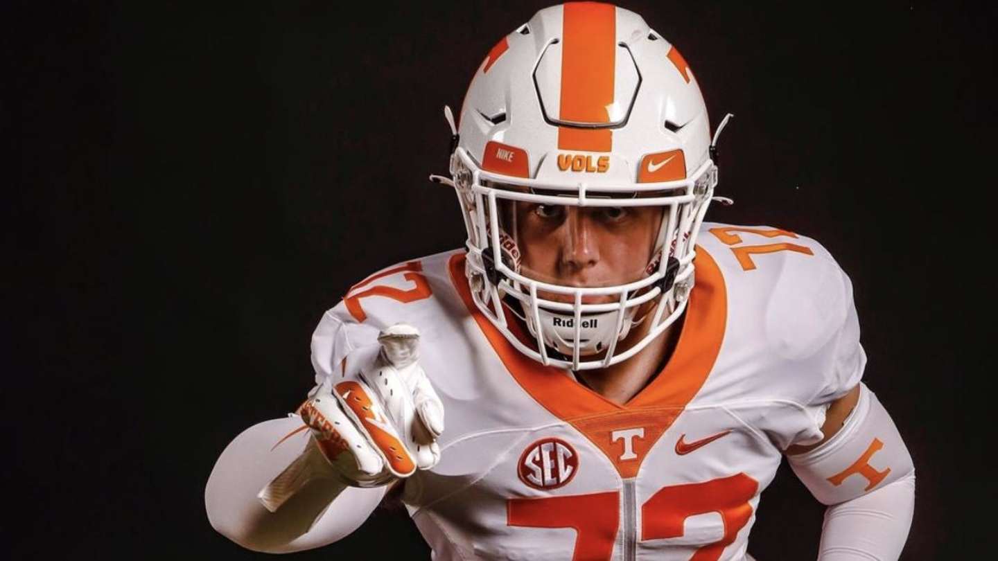 Jesse Perry Brings A Lot To Tennessee Football - Sports Illustrated ...
