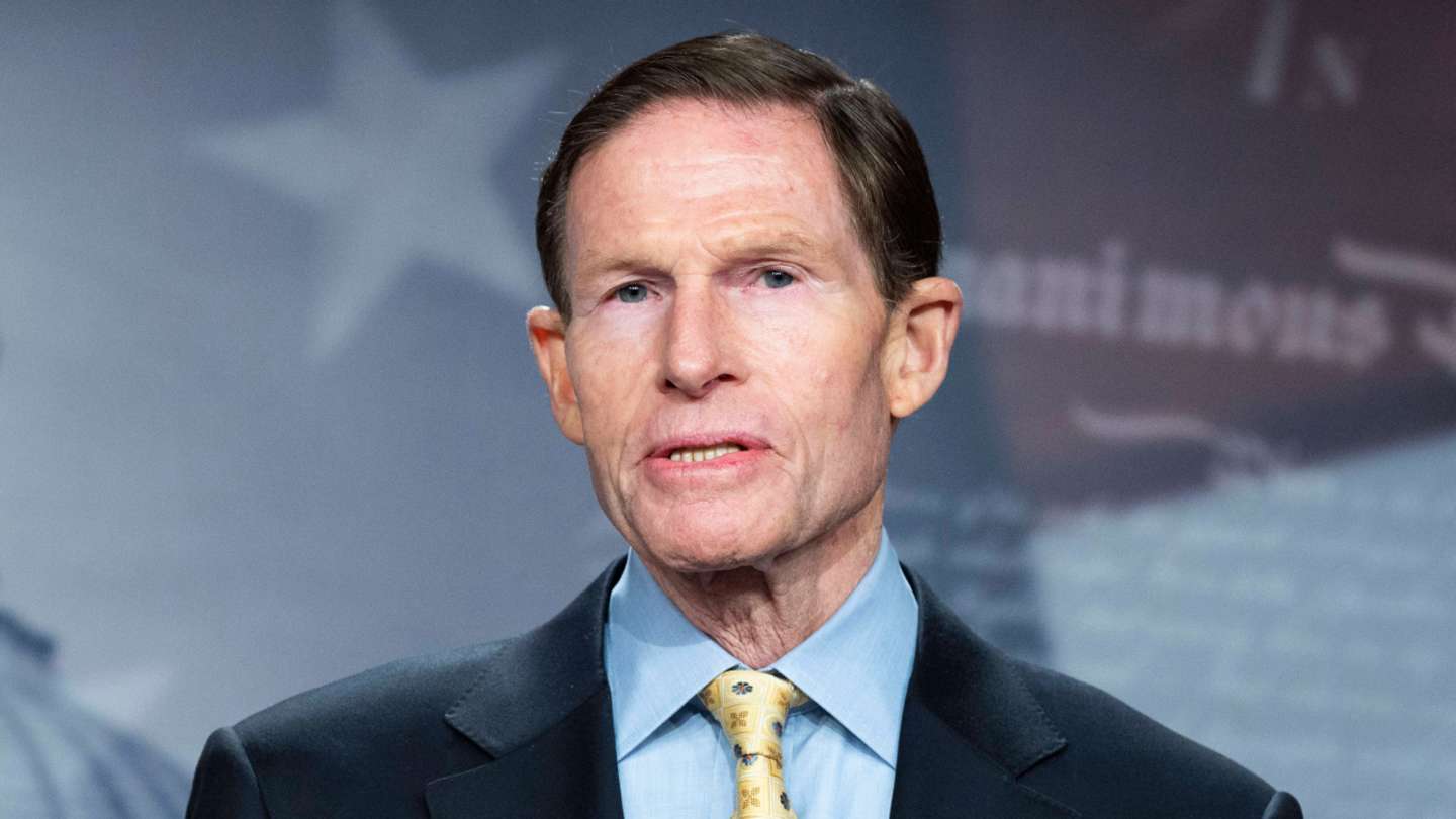 Sen. Richard Blumenthal Suffers Broken Leg in Freak Accident During ...