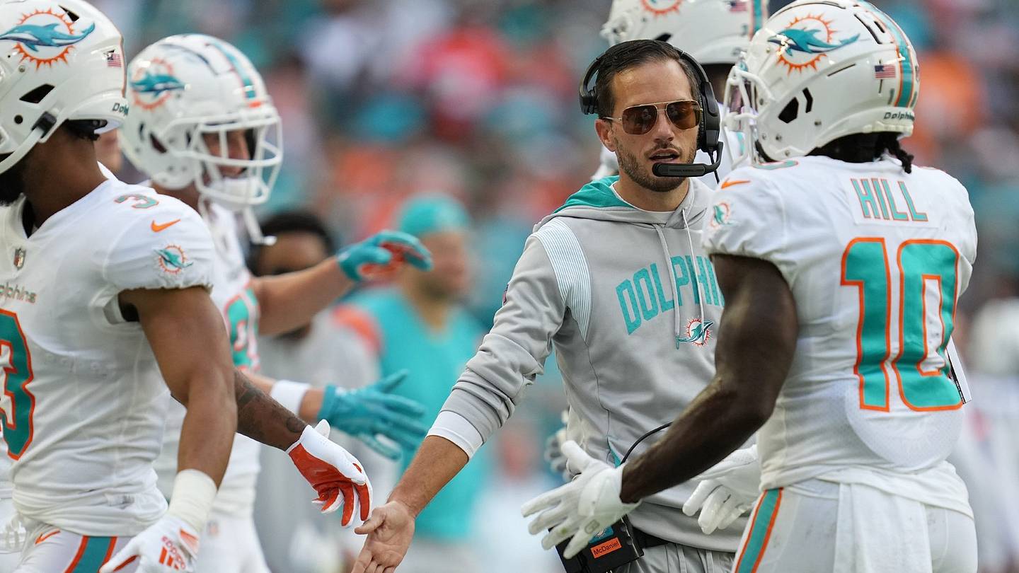 Miami Dolphins to be In-Season 'Hard Knocks' Team - Sports Illustrated ...