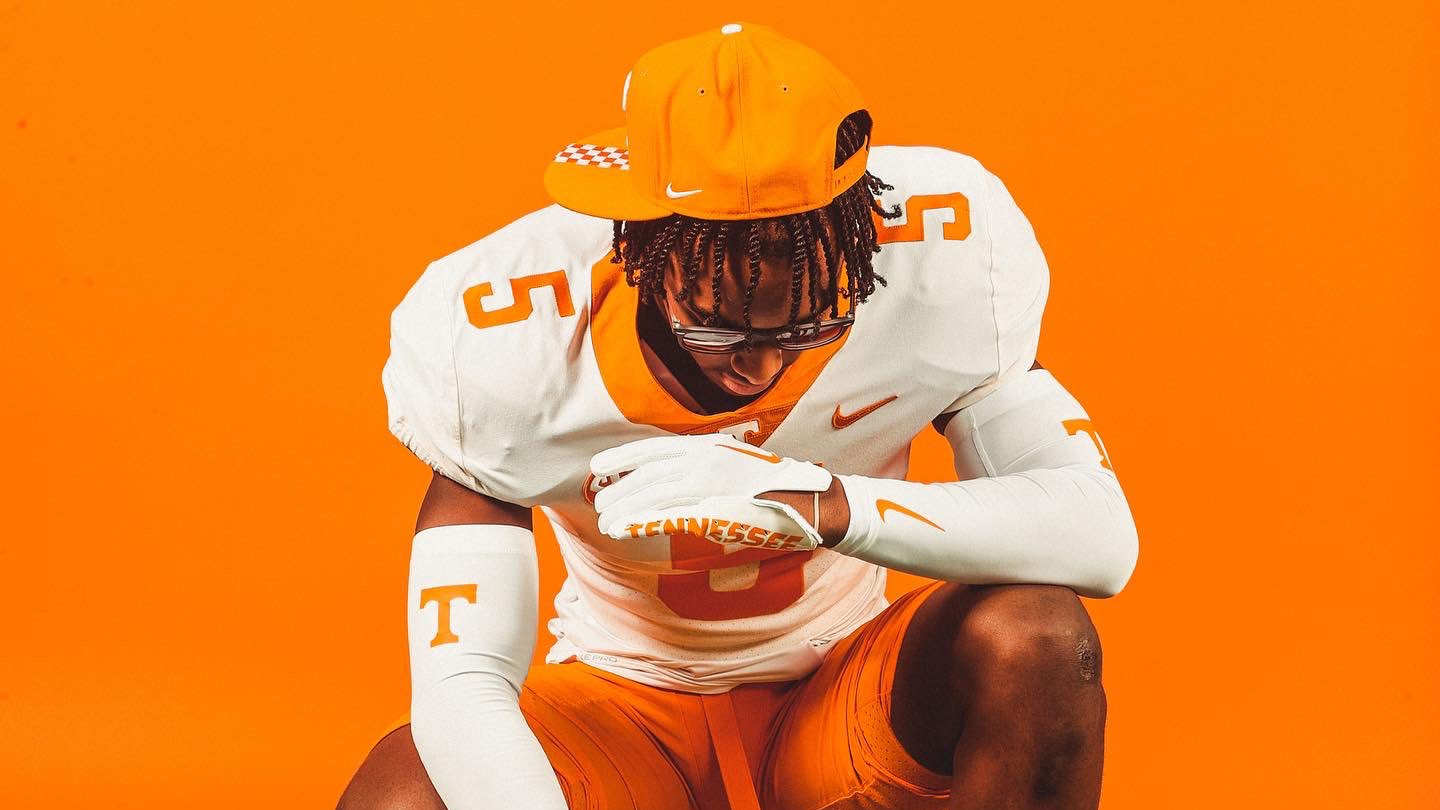 Edrees Farooq Commits To Tennessee Football - Sports Illustrated ...