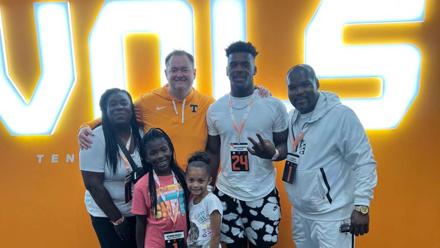 Braylen Russell Narrows Recruitment, Includes Tennessee Football ...