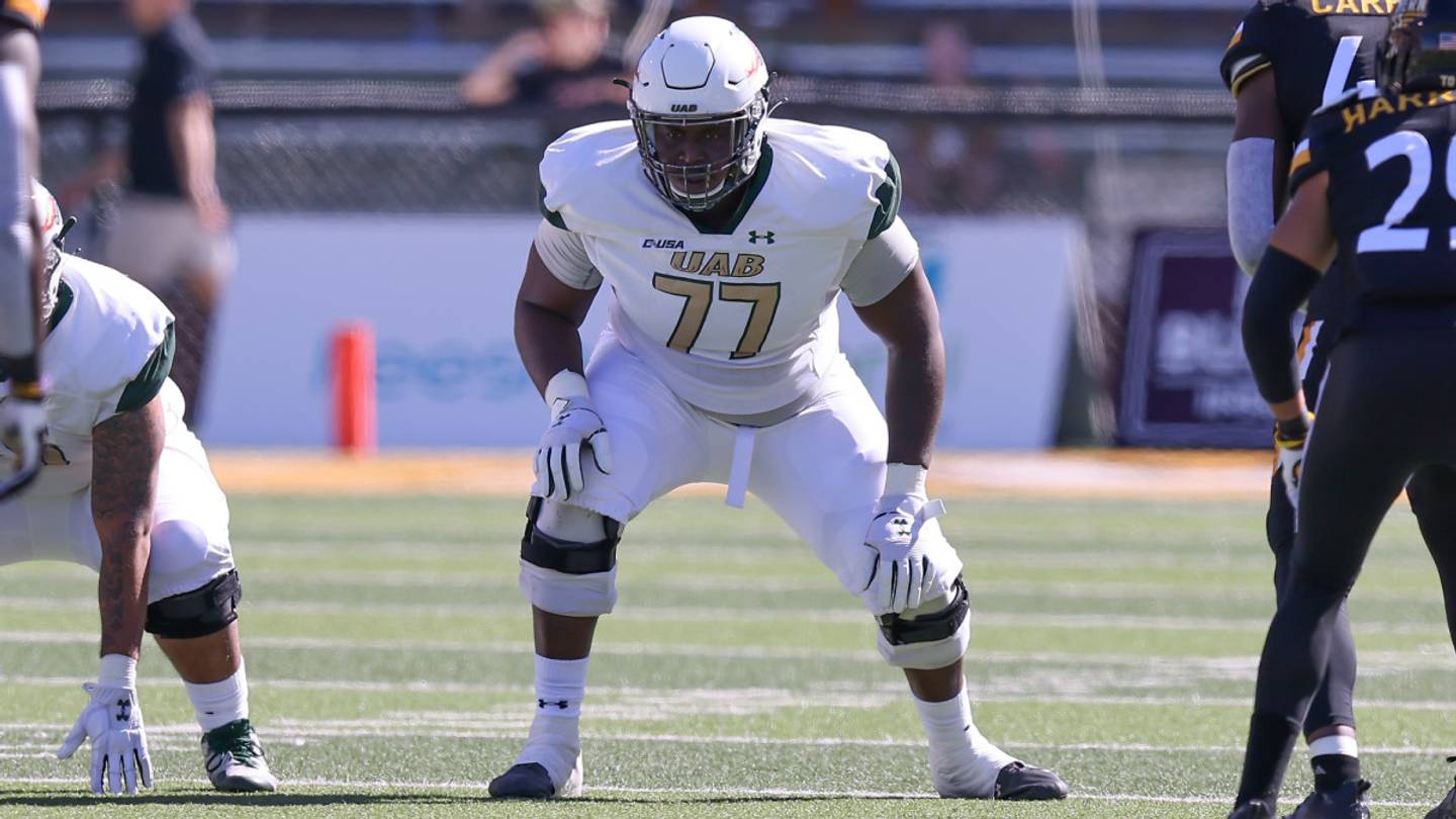 Massive Offensive Tackle Kadeem Telfort Has Predraft Visit with Packers ...