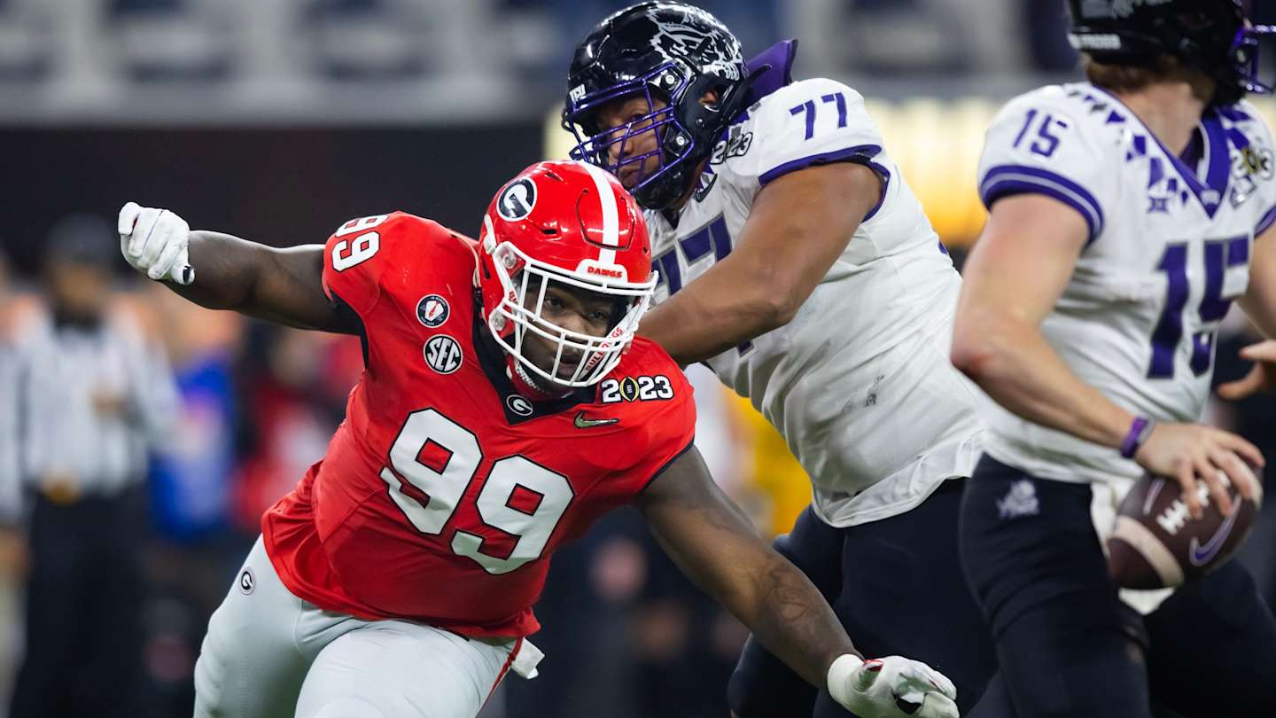 Top Transfer DT Bear Alexander Commits to USC Trojans Over Texas ...