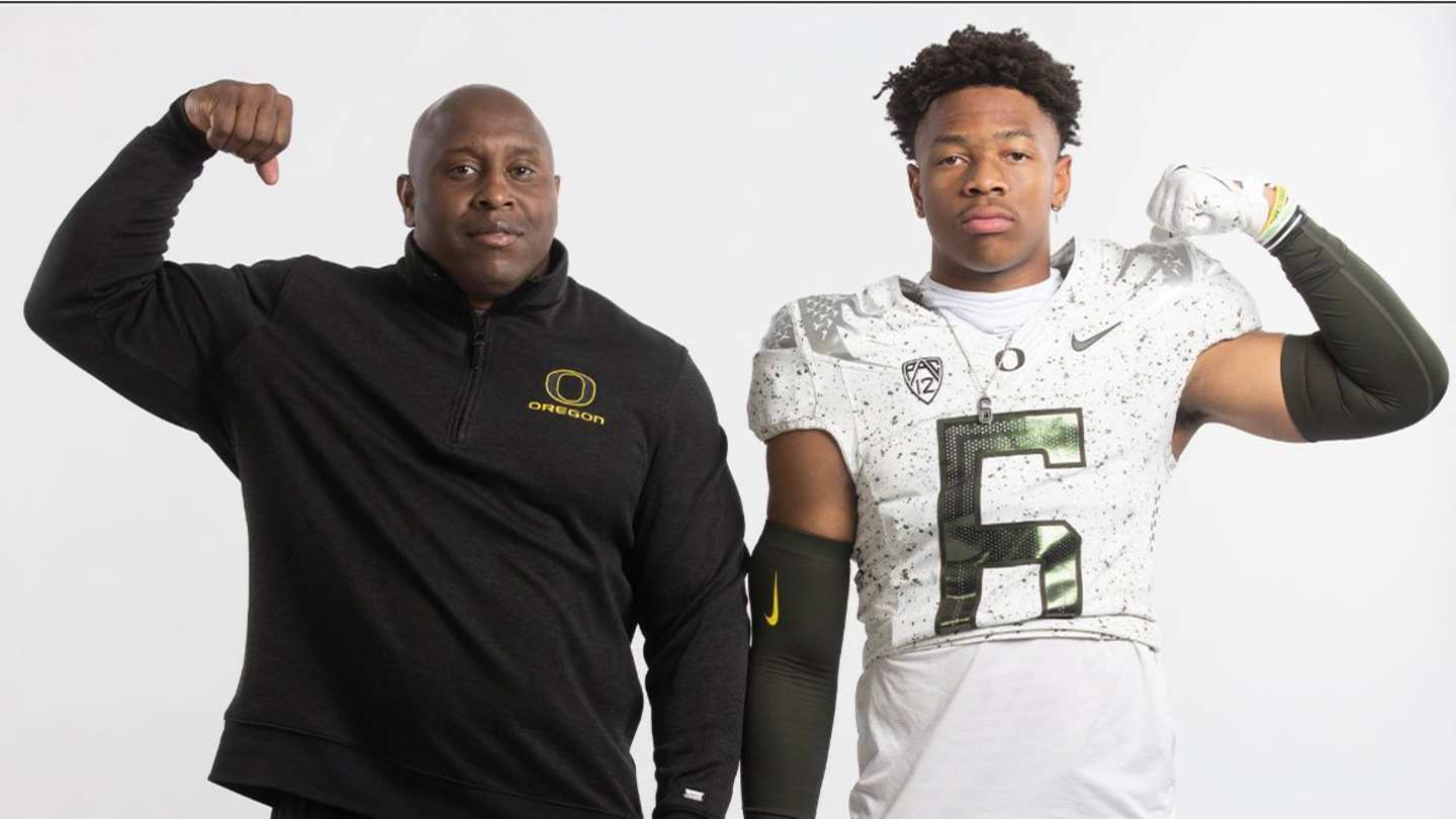 Oregon Recruiting: 2024 RB Christian Clark Announces College Commitment ...