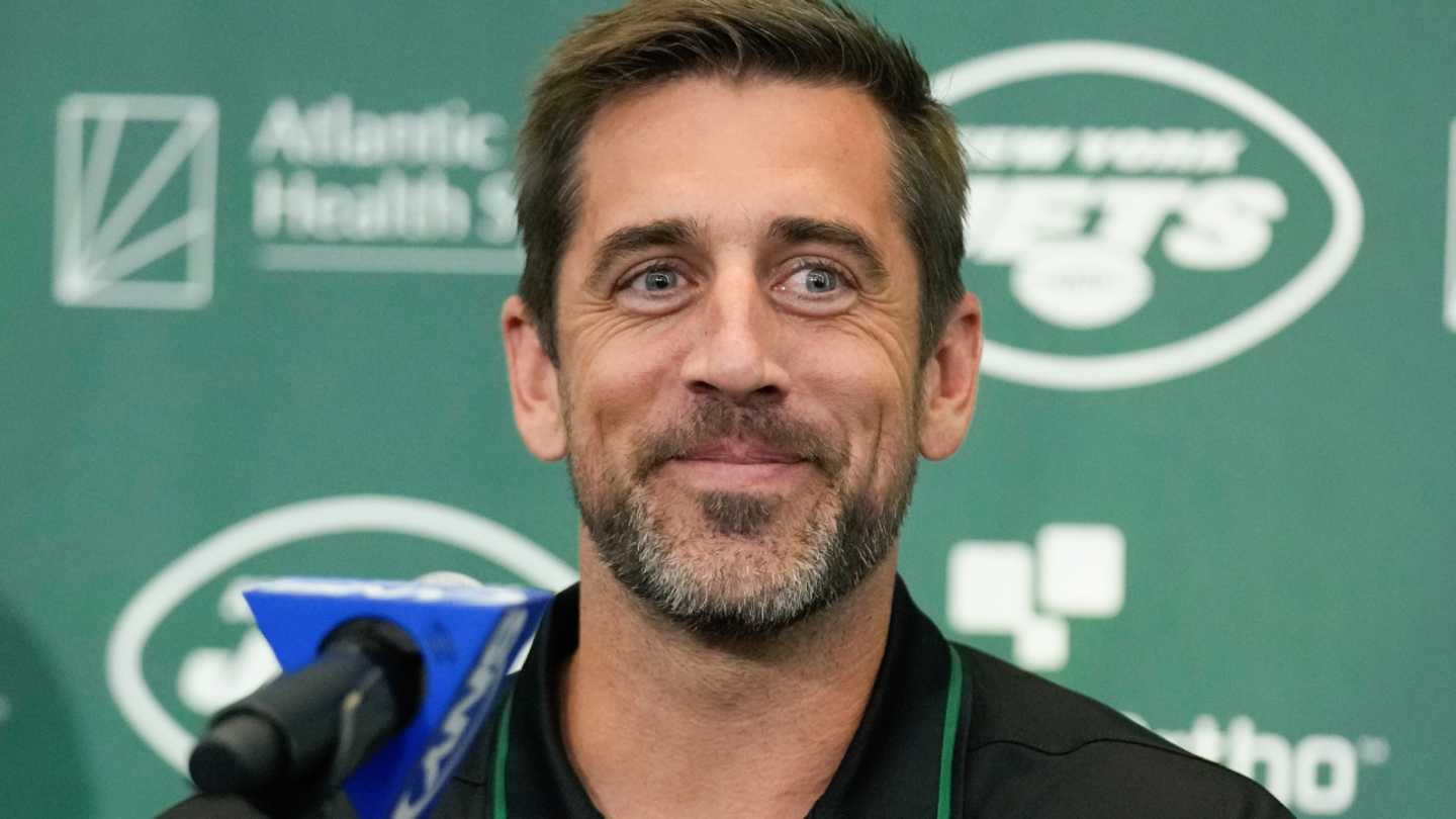 Aaron Rodgers Had a Classy Answer for Why He Won’t Wear No. 12 With Jets - Sports Illustrated
