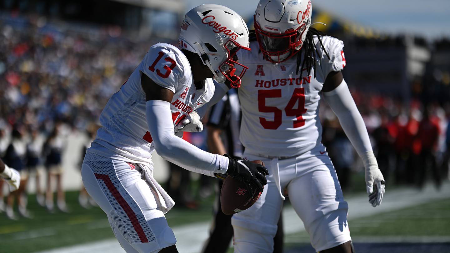 Houston Transfer Offensive Lineman Lance Robinson Commits to Louisville ...