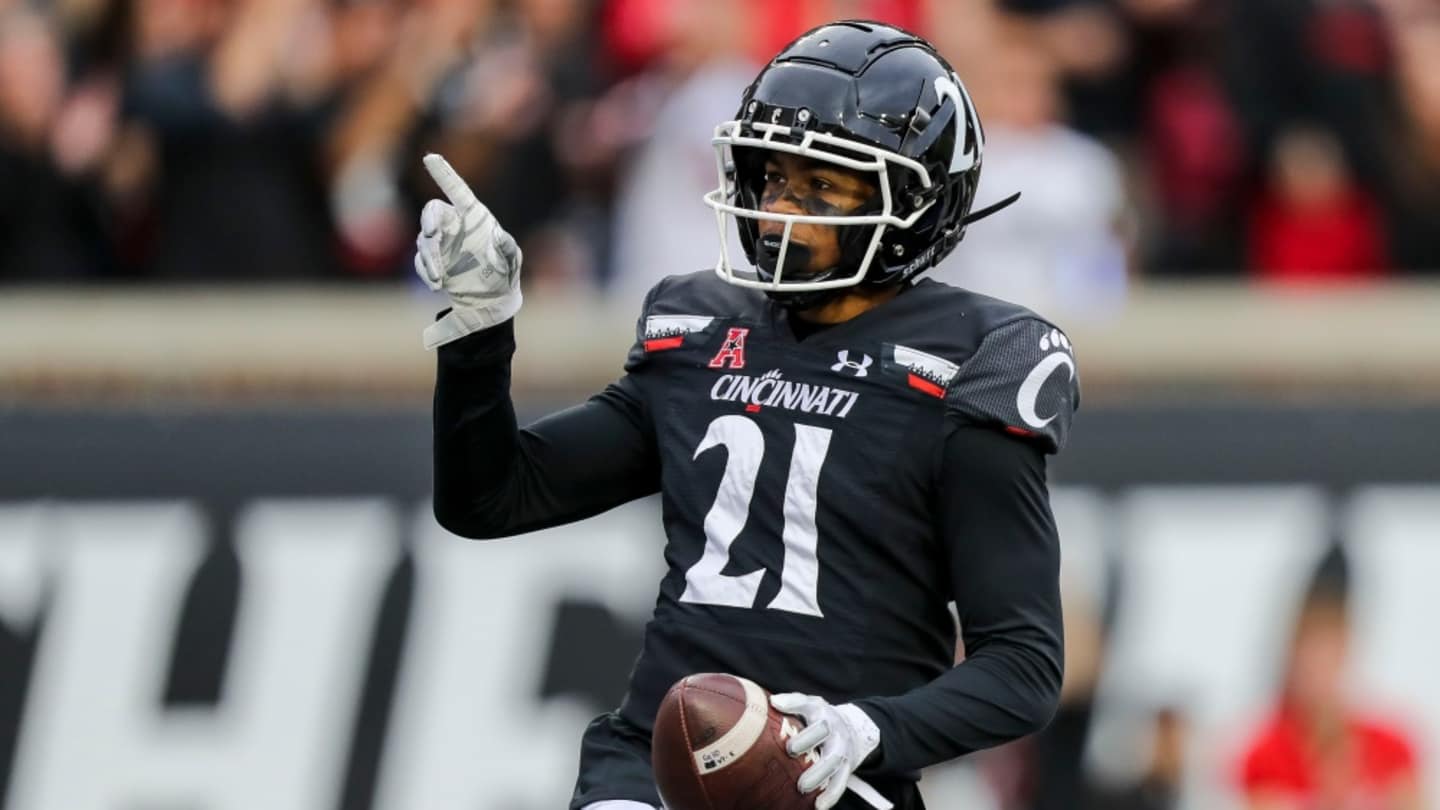 NFL Draft: Atlanta Falcons Reuniting Desmond Ridder With College ...