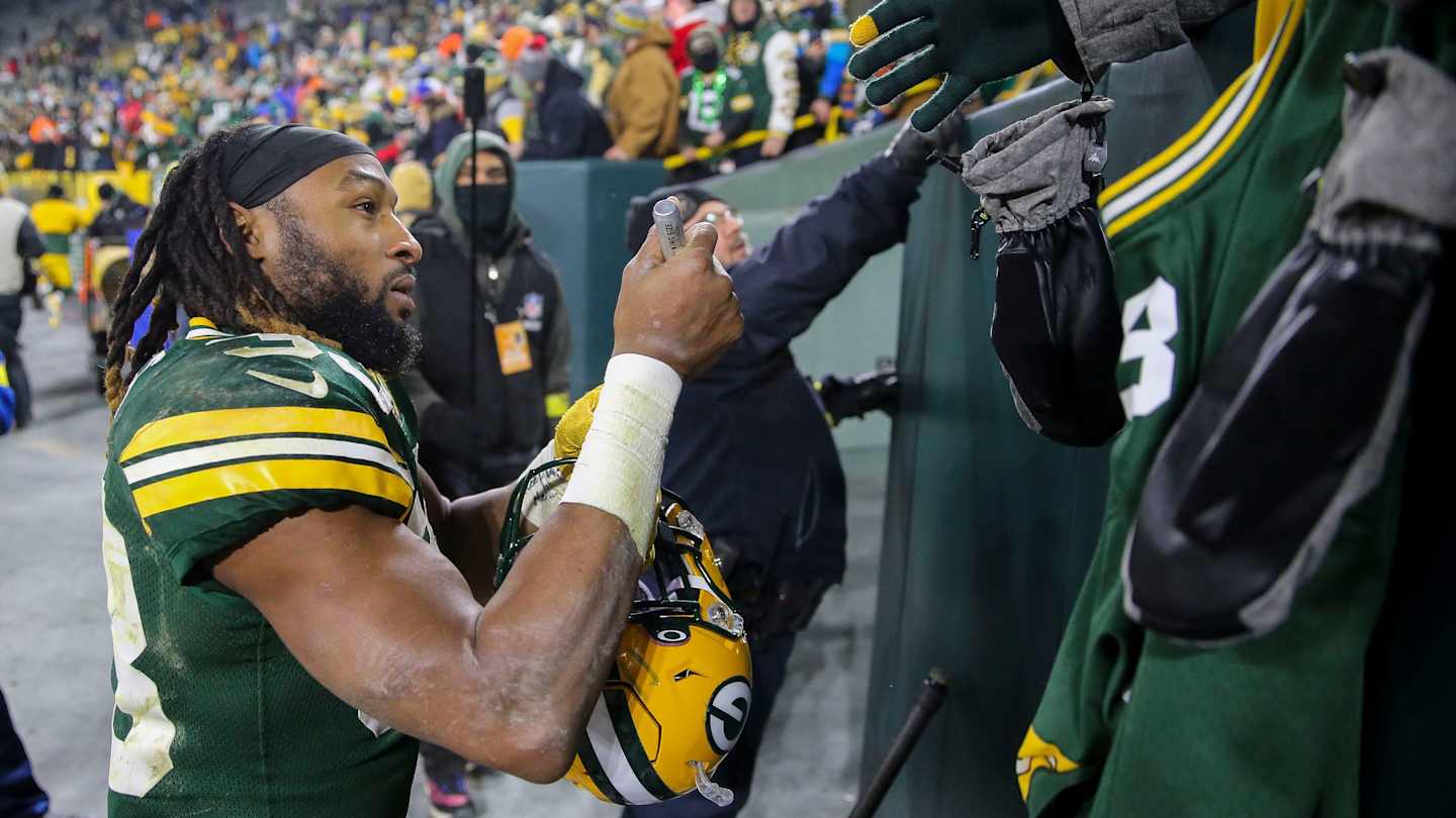 Packers Star Aaron Jones Shows ‘Every Pick Counts’ in NFL Draft ...