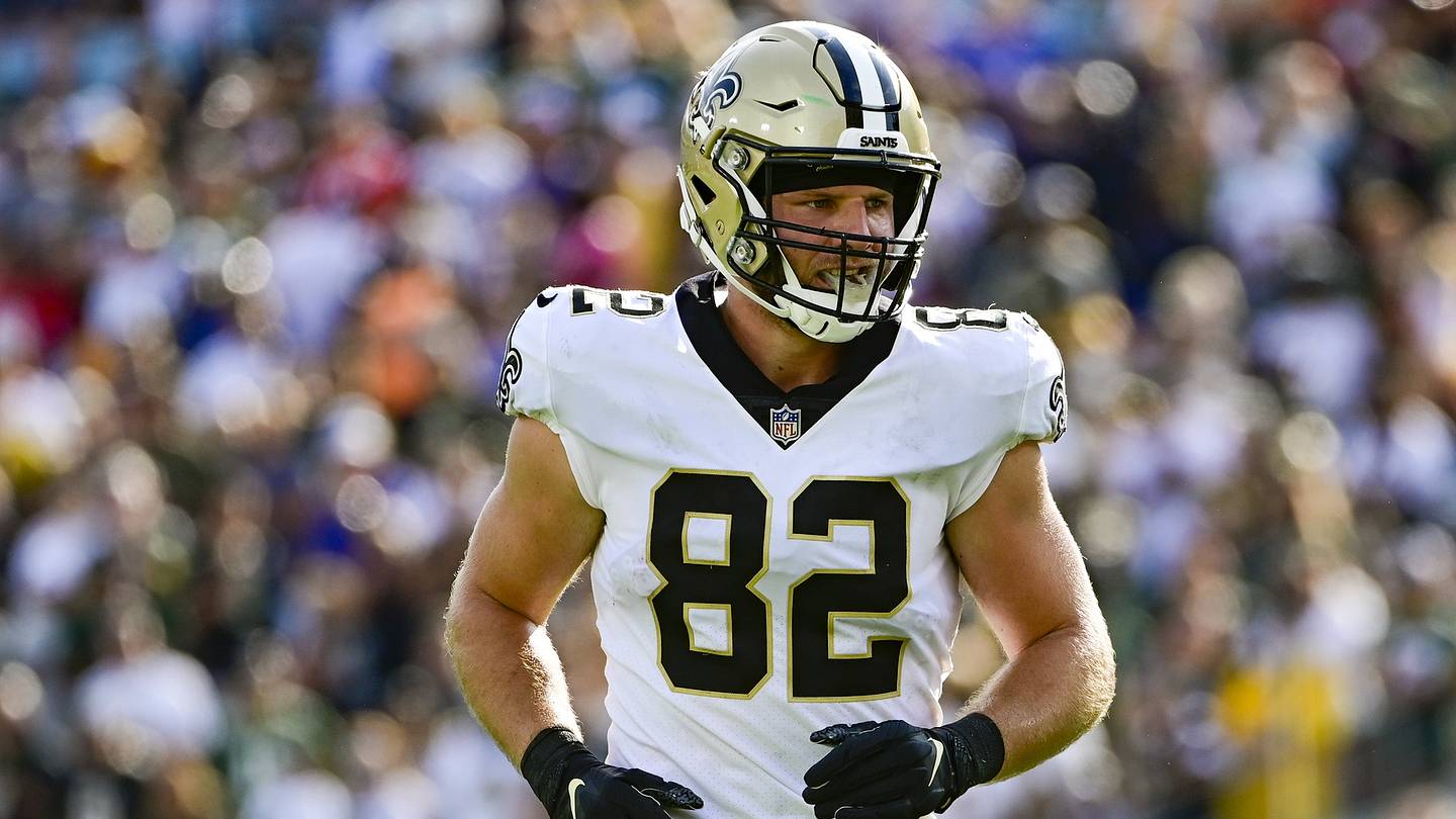 Denver Broncos Restructure Contract of New TE Adam Trautman - Sports ...