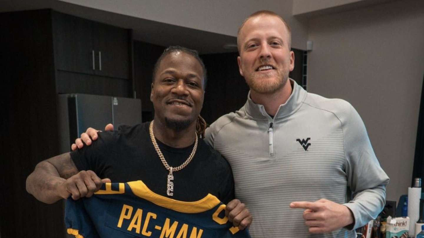 Pac-Man Jones Receives Personalized Jersey from Blaine Stewart - Sports ...
