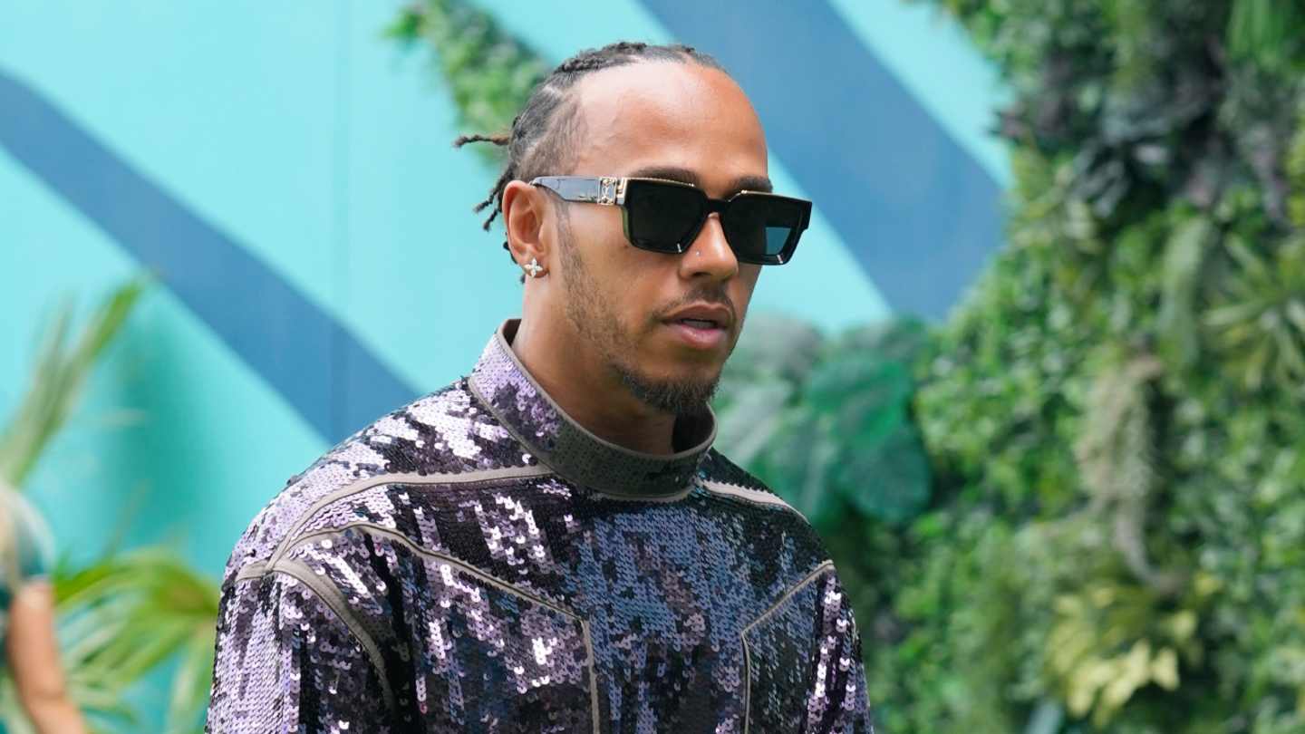 Lewis Hamilton Turns Heads With Dazzling Pre-Race Outfit at Miami Grand ...