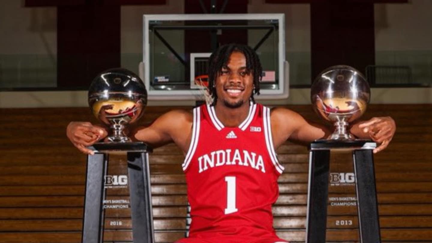 Five-Star Recruit Mackenzie Mgbako Pictured During Official Visit to ...