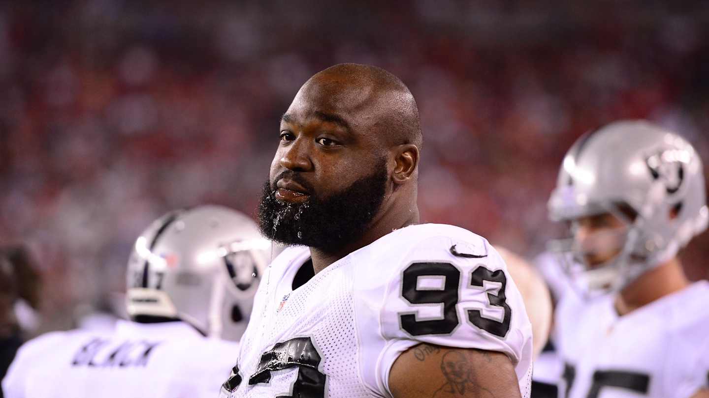 DT Tommy Kelly gave the Raiders a rush - Sports Illustrated Las Vegas ...
