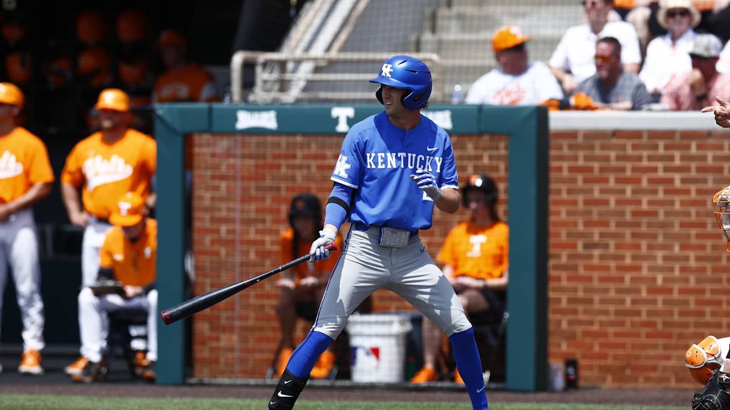 Bat Cats' Comeback Bid Falls Short, Tennessee Takes Series In 10-7 Thriller - Sports Illustrated ...