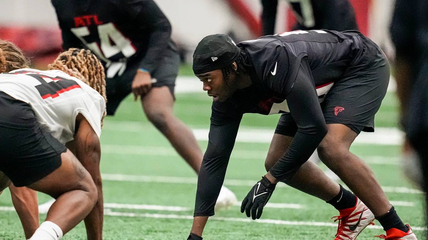 Atlanta Falcons Rookie Zach Harrison Shaking Project Label as Training ...