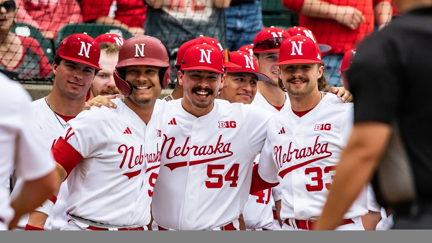 Gallery: Huskers Finish Sweep of Nittany Lions - All Huskers