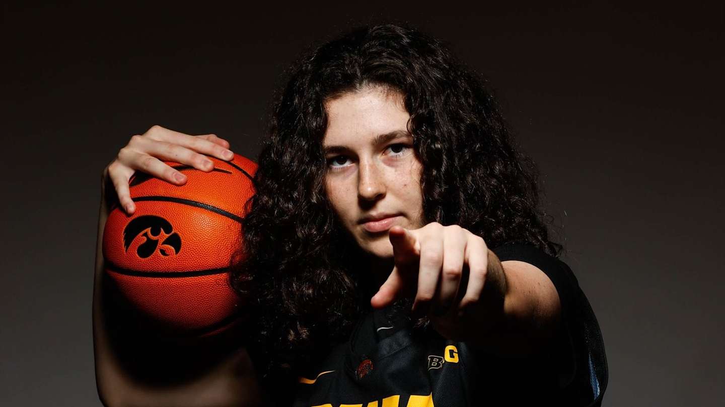 Ava Heiden Preparing for Hawkeye Future - Sports Illustrated Iowa ...