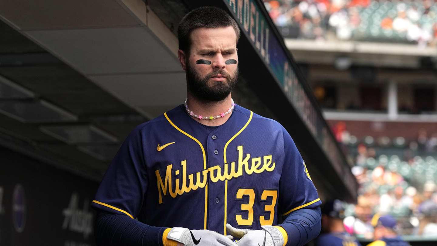 Brewers Outfielder Ejected After Arguing Baffling Pitch Clock Violation ...