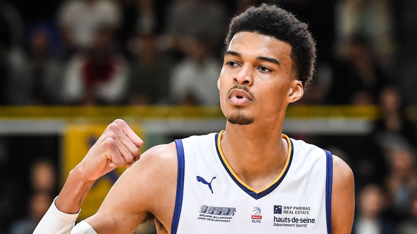 Victor Wembanyama Towers Over 7’1” Rudy Gobert in Viral Video Clip ...