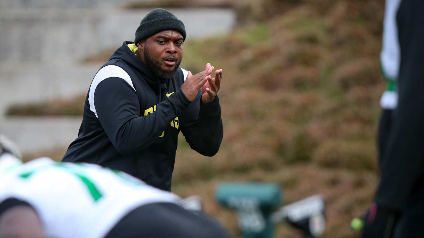 Oregon Recruiting Prediction: Ducks to Land Massive 2024 Offensive ...