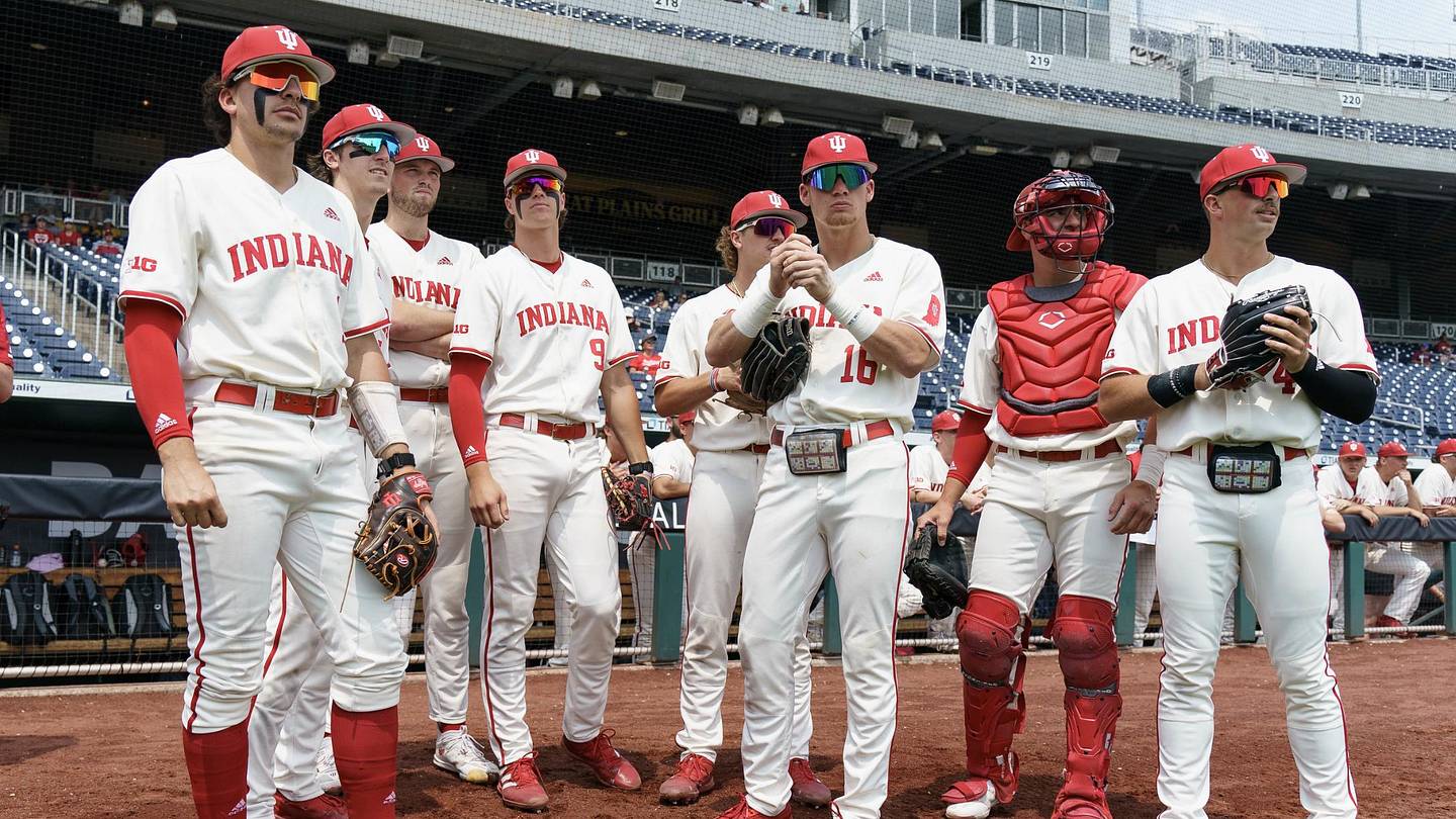 Hoosiers Look to Continue Winning Ways vs. Iowa Thursday in Big Ten ...