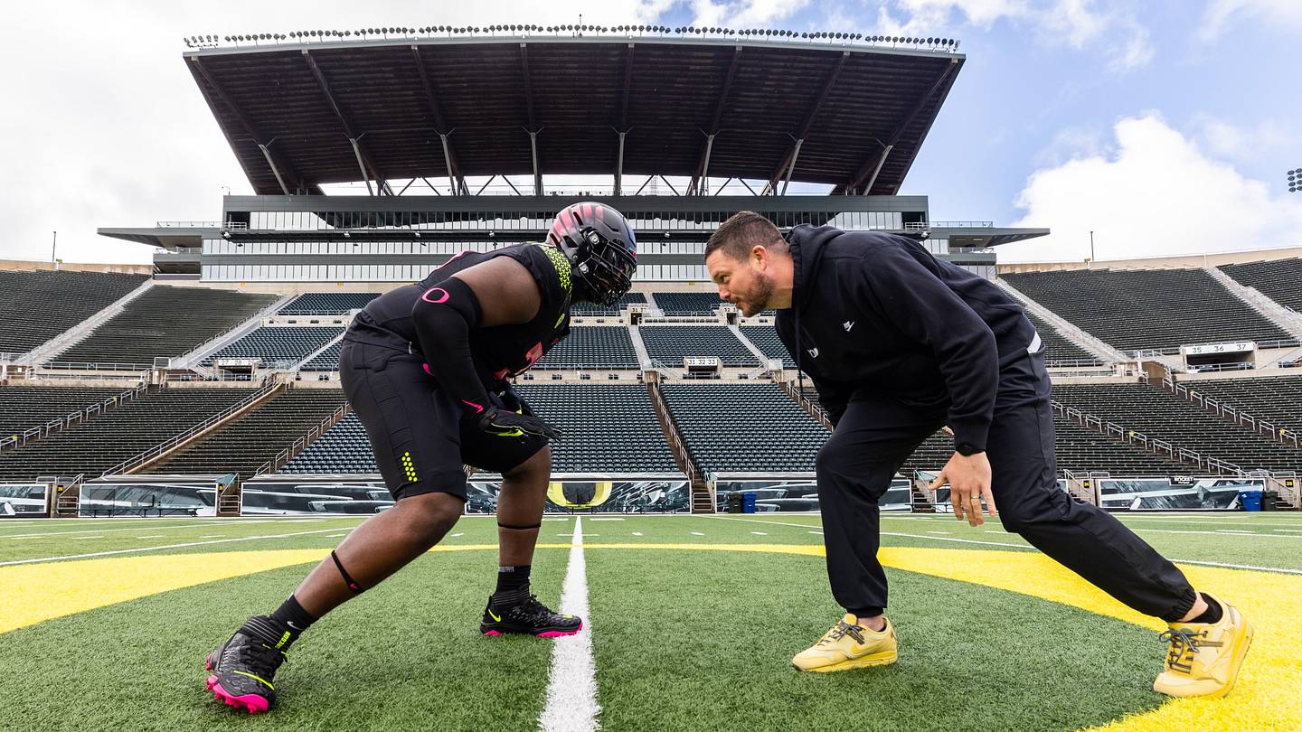 Oregon Recruiting: The Latest With Oregon and Top Offensive Line Target ...