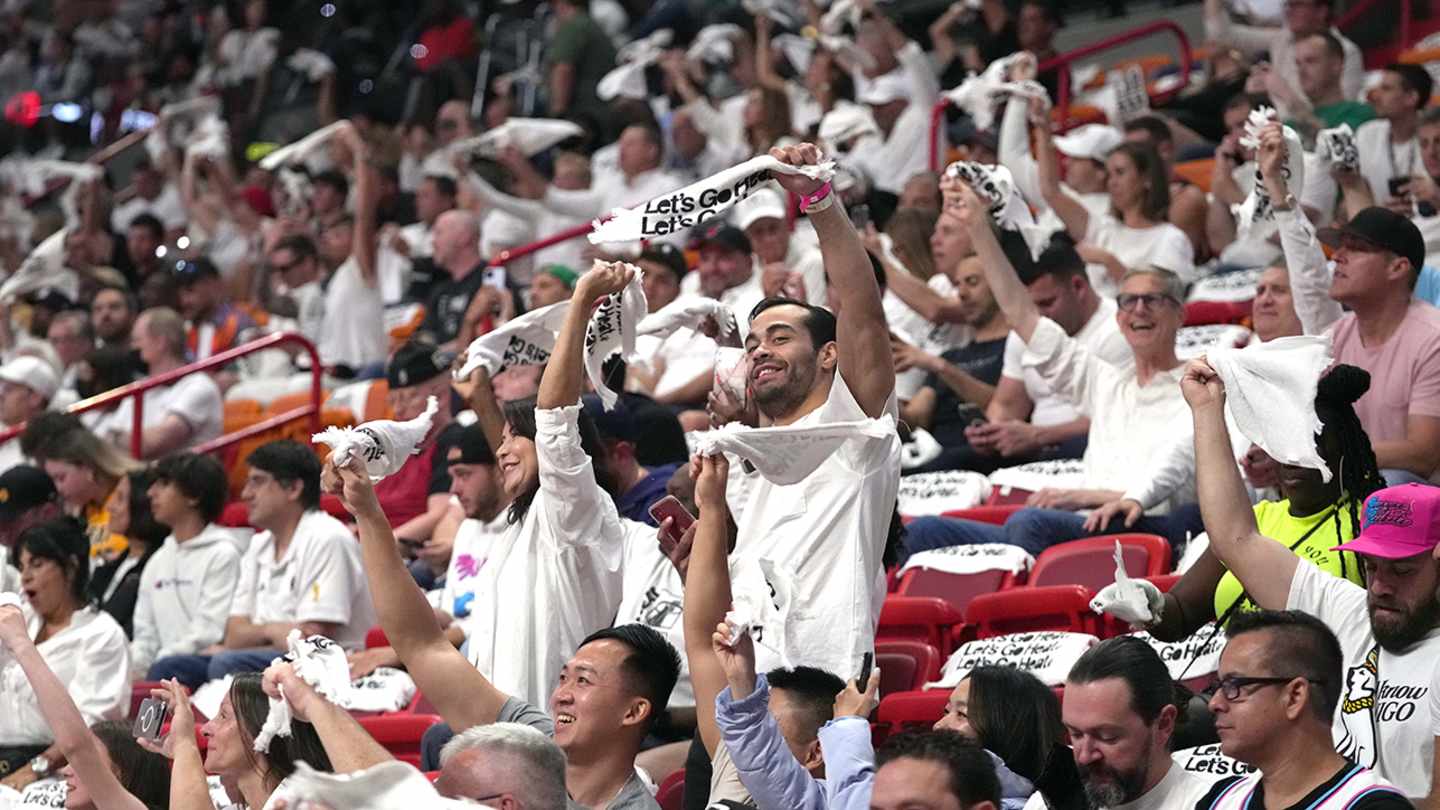 Heat Fans Mistakenly Celebrating at Wedding Party Is Saddest Thing You ...