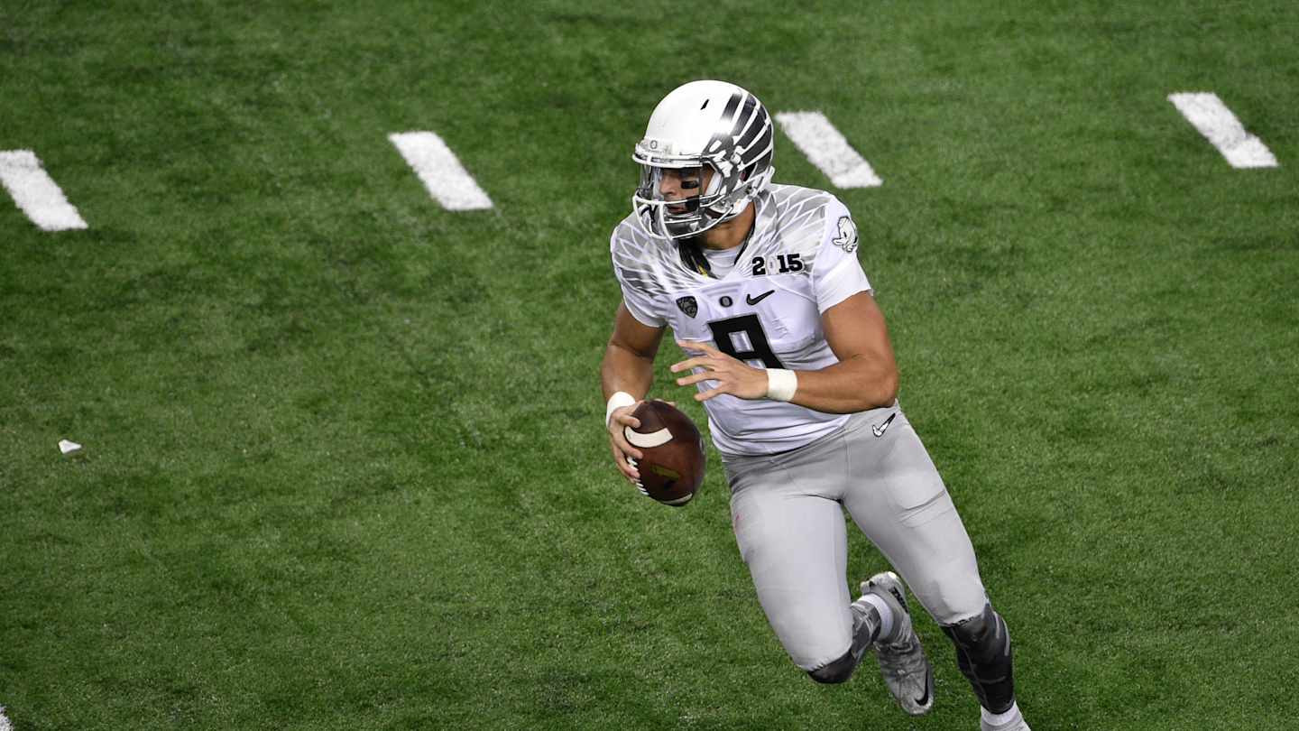 Andrew Luck and Marcus Mariota headline the Pac-12 quarterbacks ranked in ESPN's top 75 QBs of ...