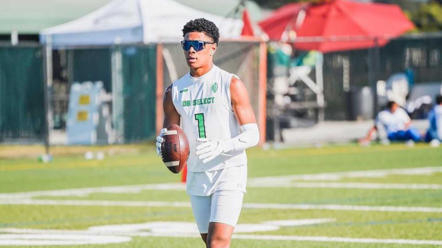 UCLA Football Offers Class of 2025 Wide Receiver Phillip Bell III ...
