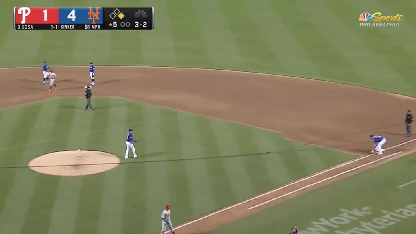 Phillies-Mets: MLB Fans Crushed Phillies Announcer For His Lame ...