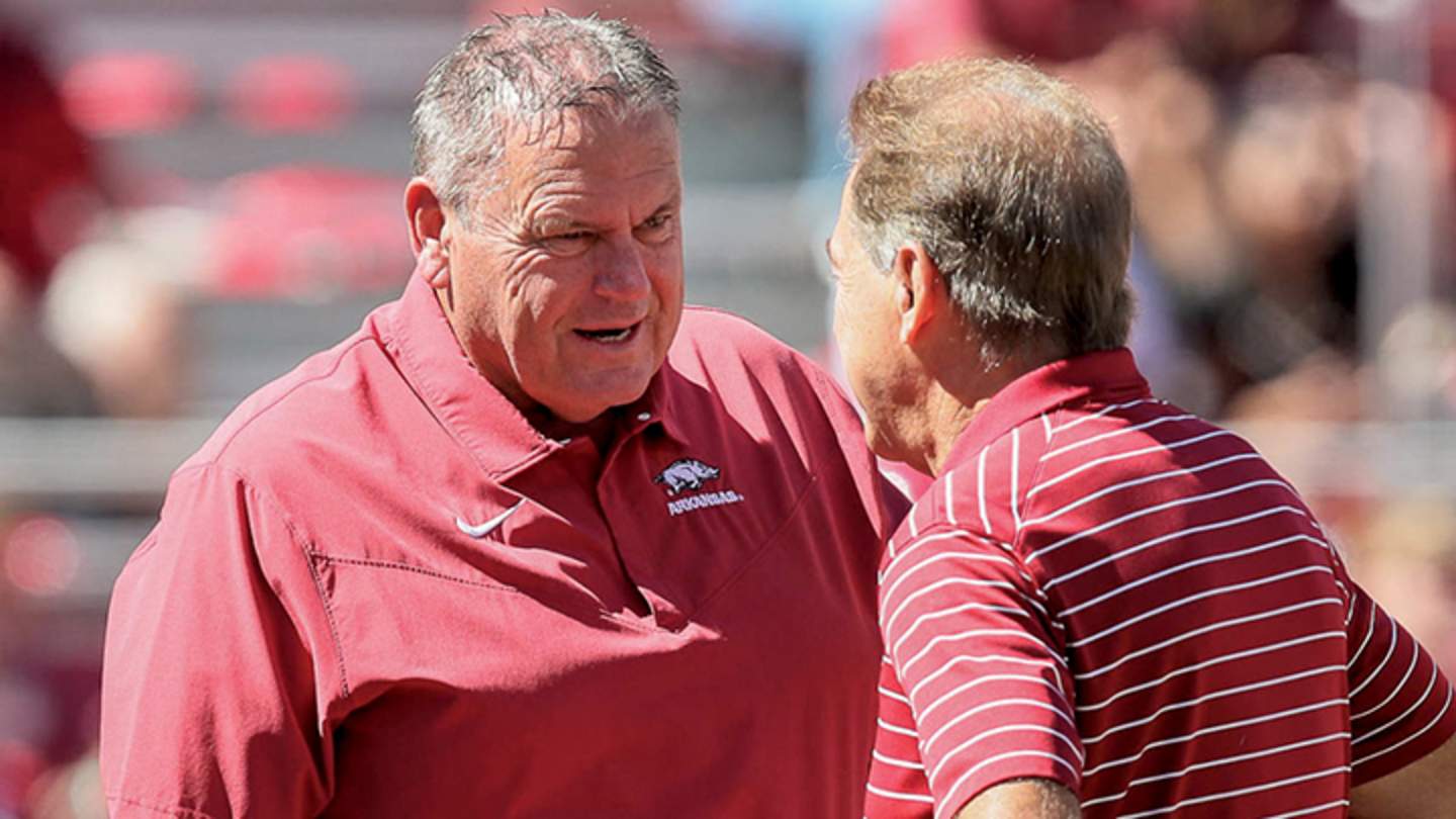 Hogs' Game With Alabama Crimson Tide Should Be Closer Than Expected for ...