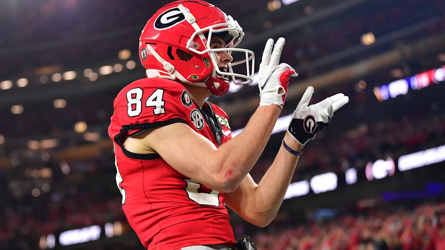 Coaches Poll top 25: Georgia, Michigan lead college football rankings ...