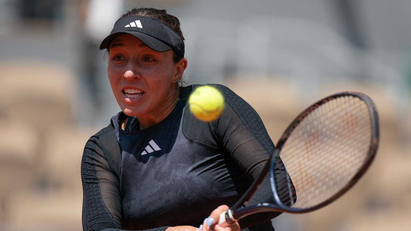 No. 3 Seed Jessica Pegula Upset by Elise Mertens in Third Round at French Open - Sports Illustrated