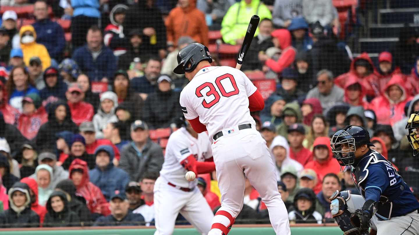 Boston Red Sox' Rob Refsnyder Discusses His Contract Extension - Fastball