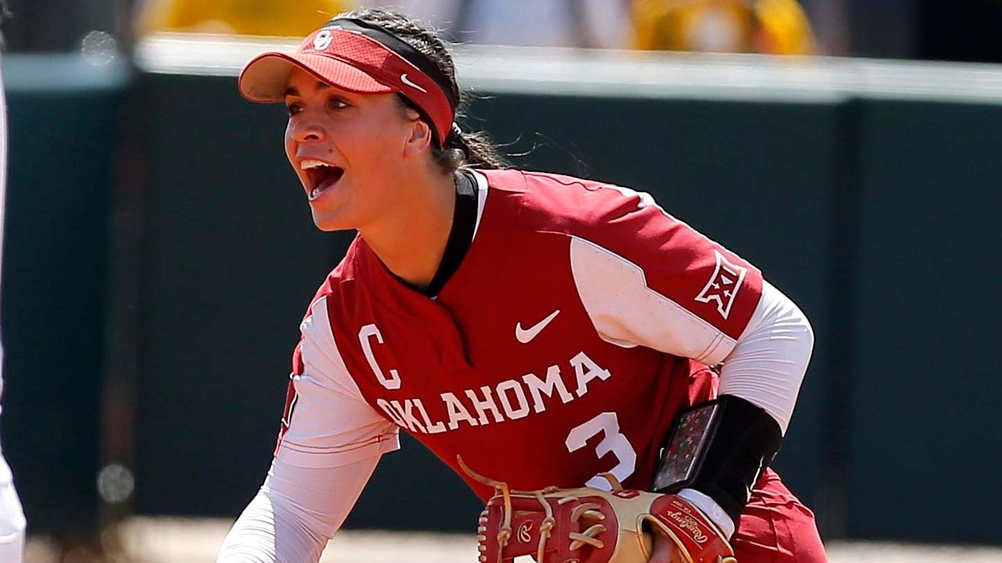 Oklahoma’s Two Super-Seniors Are the Sooners’ Saving Graces - Sports ...