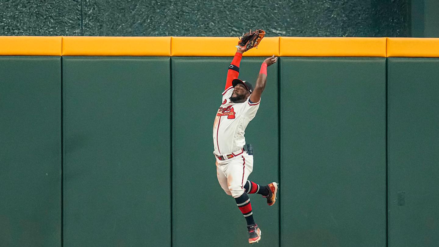 WATCH: Michael Harris II makes a great play in center to win it for the ...