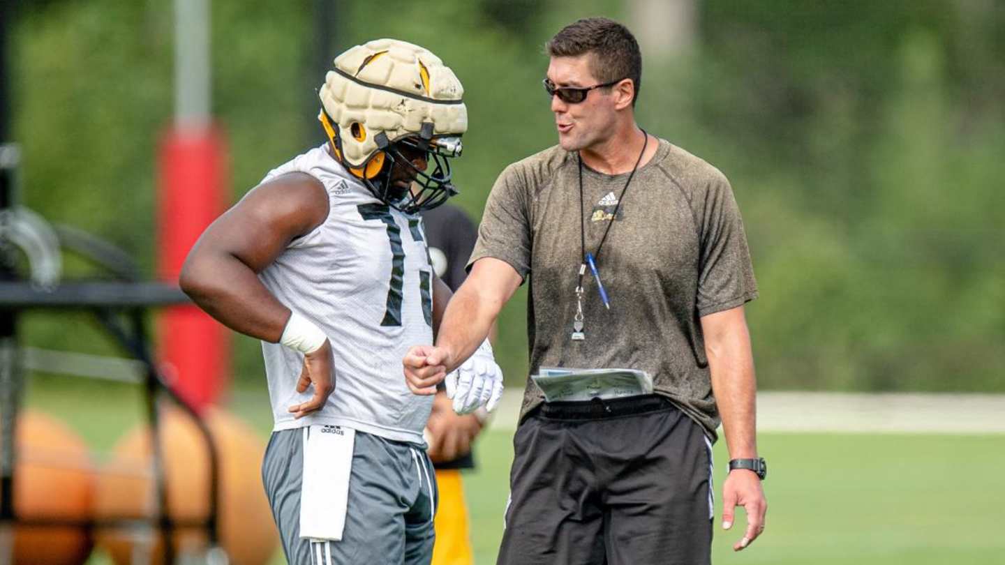 Navy Offense Will Have Some New Wrinkles This season - Sports ...