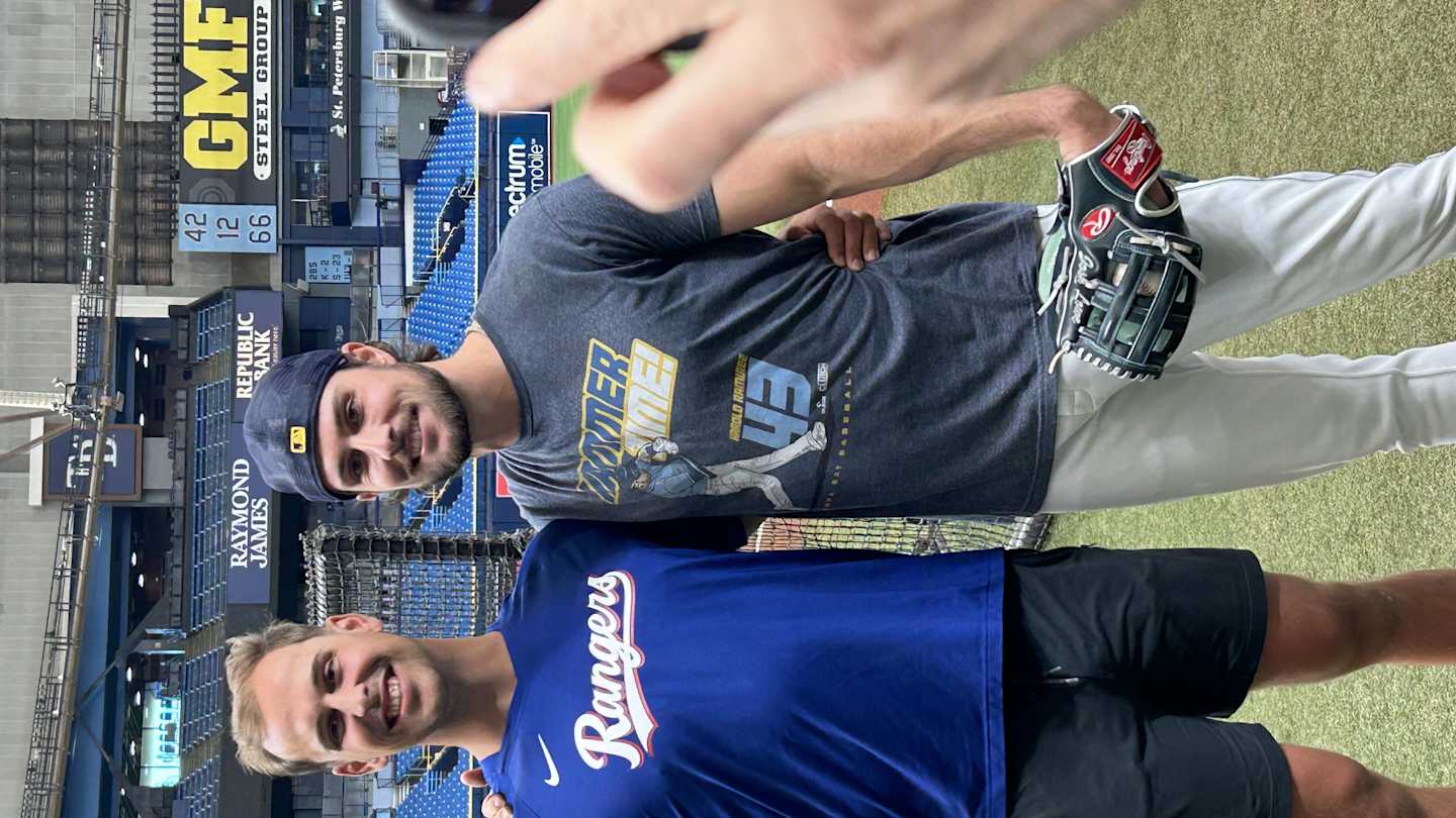 Long-Awaited Lowe Family Baseball Reunion Gets Put On Hold For A Day ...