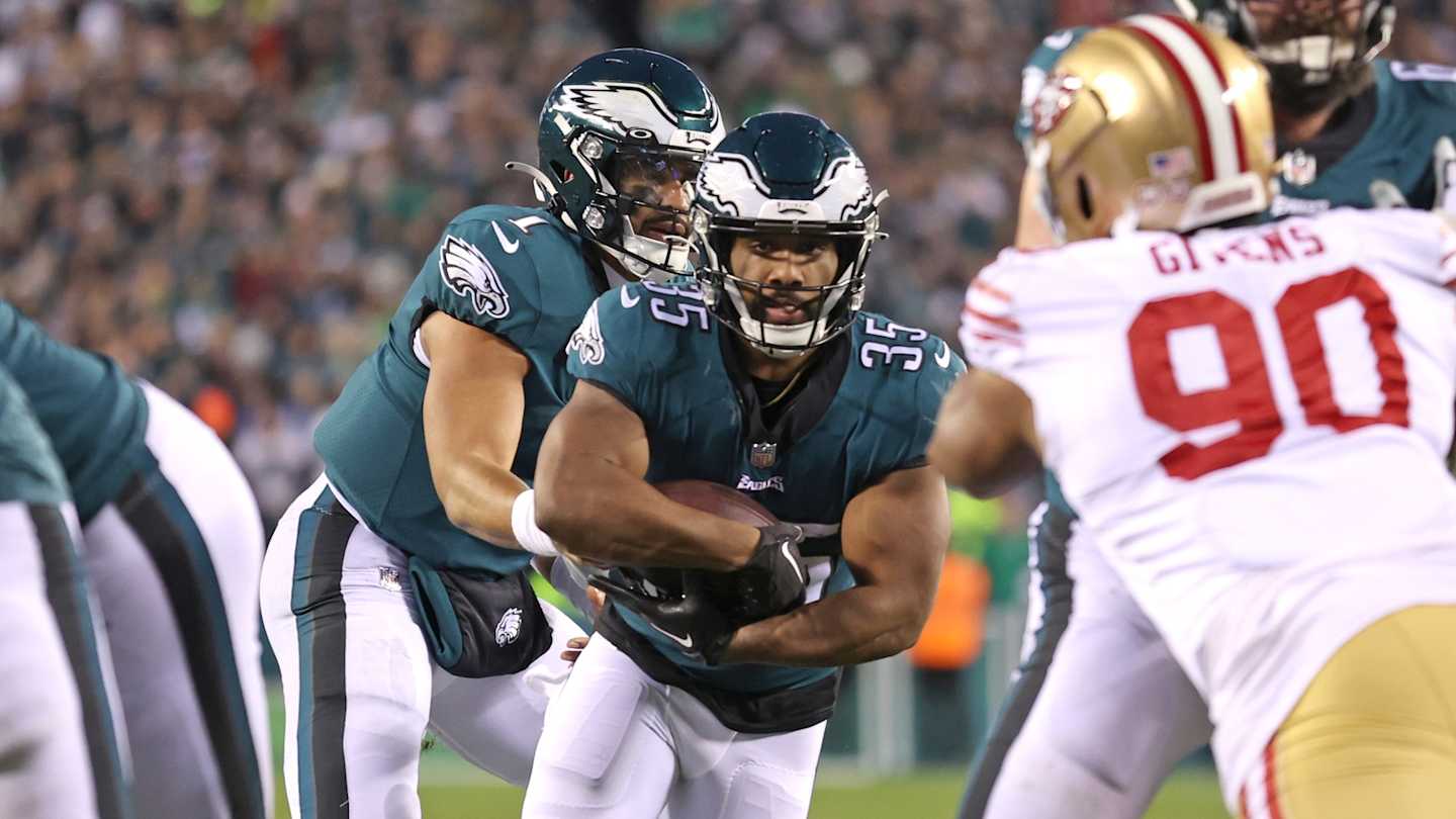 Eagles RB Boston Scott Plays Coy When Asked About Giants' Off-season ...