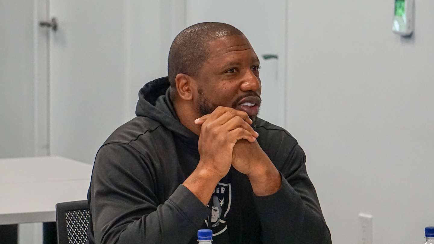 Former Las Vegas Raiders Coach Jason Simmons heading to Commanders ...