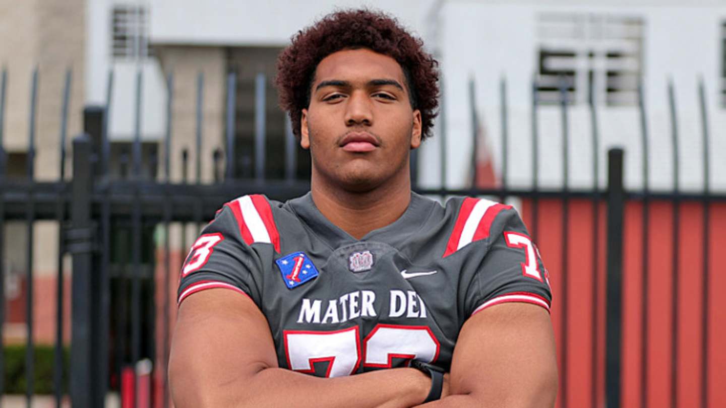 OFFICIAL: 5-Star OT Brandon Baker Signs With Texas Longhorns - Sports Illustrated Texas ...