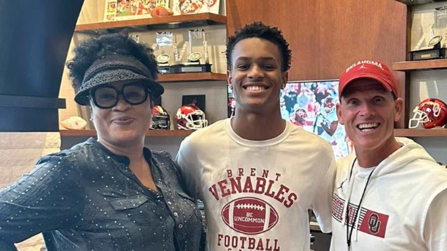Oklahoma Loses First WR Commitment in Wake of Jeff Lebby Departure ...