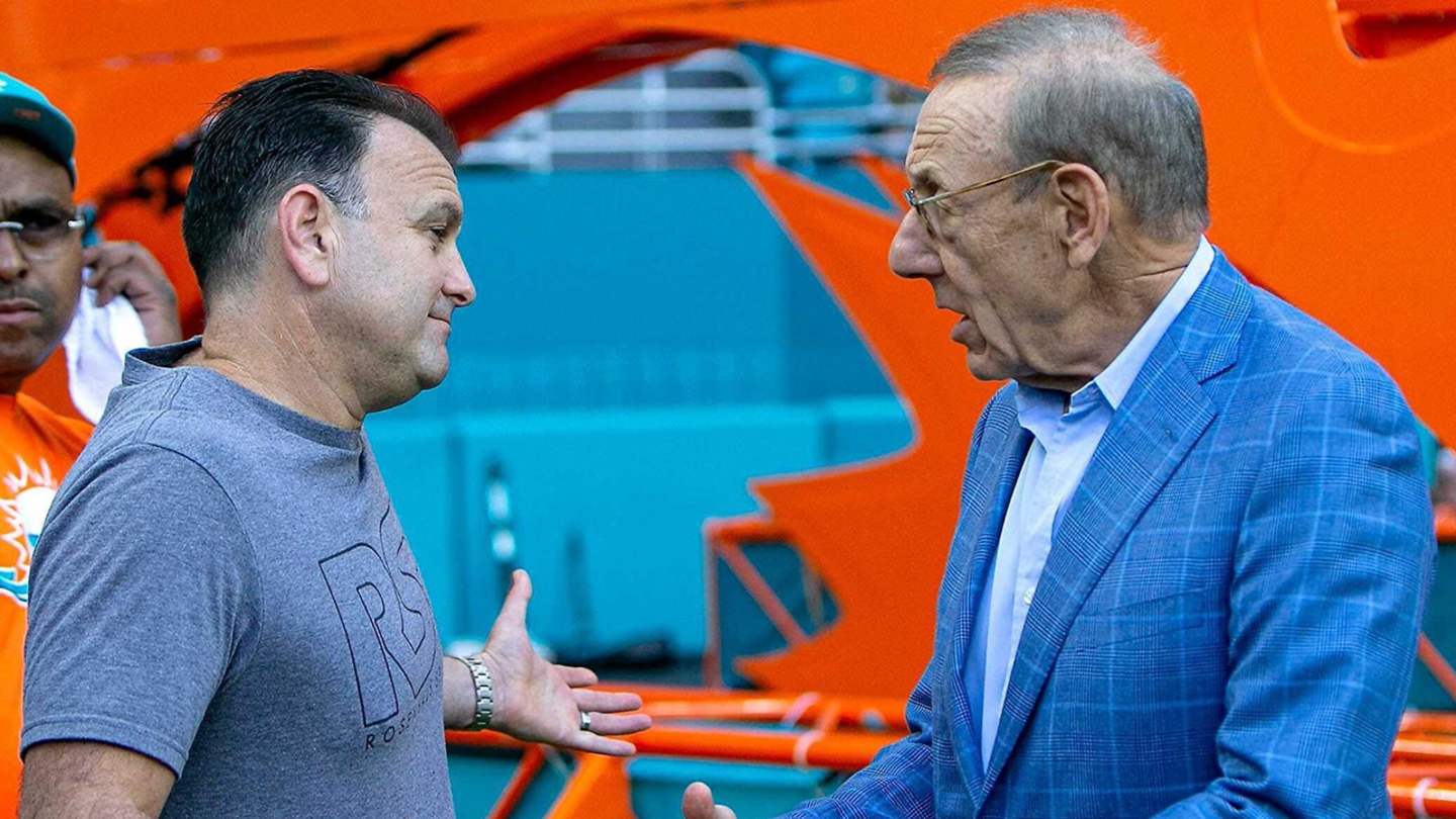 Drew Rosenhaus: Famed NFL Agent Taunts Shark in Open Water During Fishing Trip - Sports Illustrated