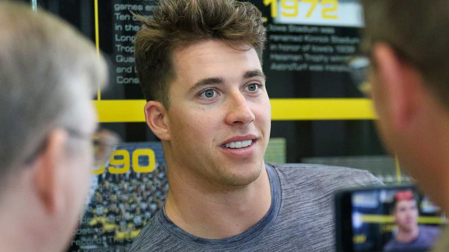 Watch: Cade McNamara Interview - Sports Illustrated Iowa Hawkeyes News ...