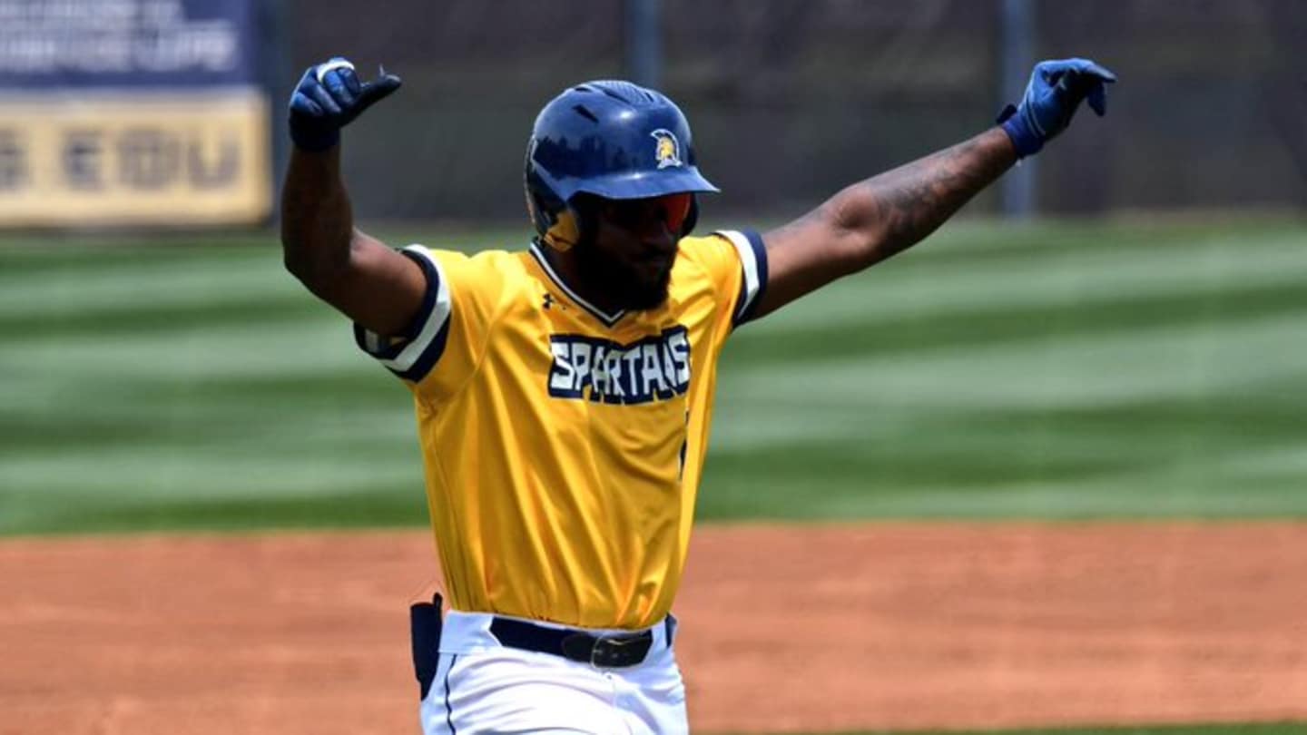 South Carolina Baseball Adds Another Dangerous Bat In Kennedy Jones ...