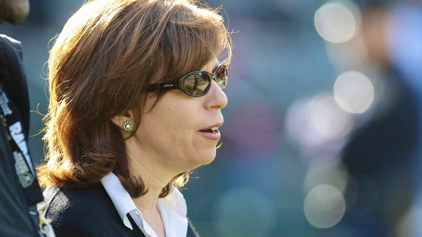 The Cal 100: No. 45 -- Amy Trask - Sports Illustrated Cal Bears News ...