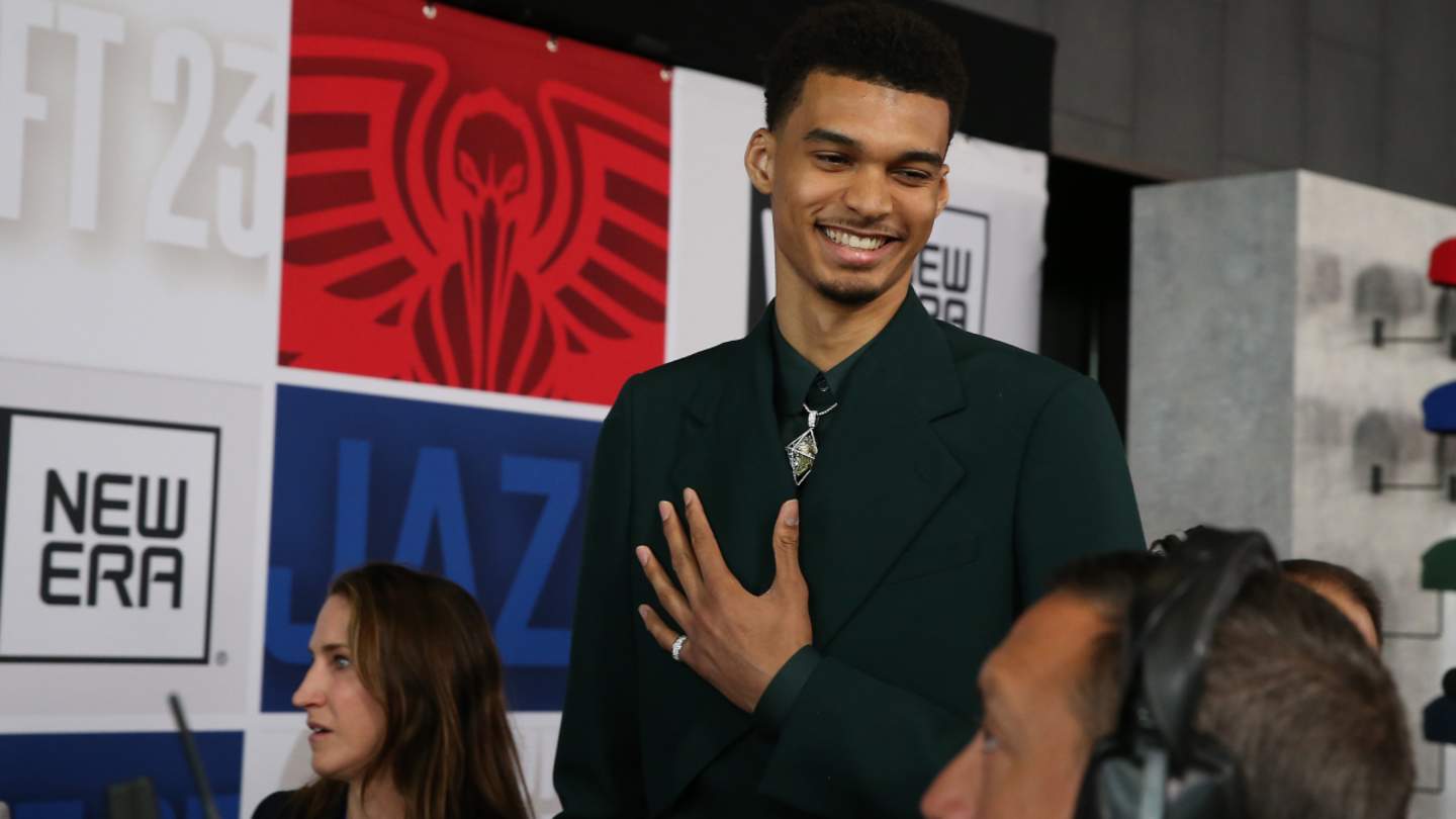 Victor Wembanyama Gets Emotional in Heartfelt Interview After Getting ...